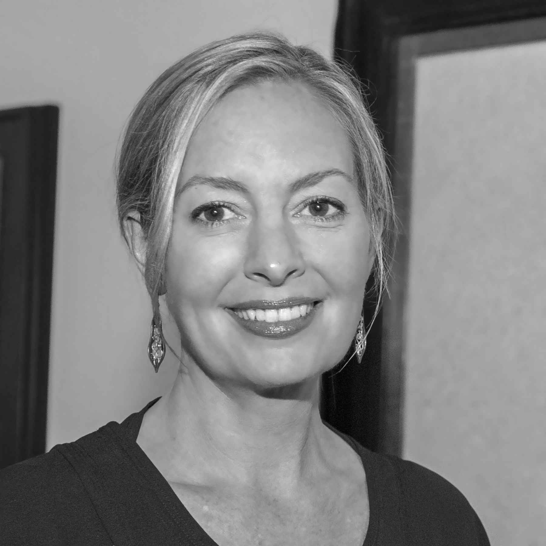 Jennifer Moses - Artist Biography - Mockingbird Gallery